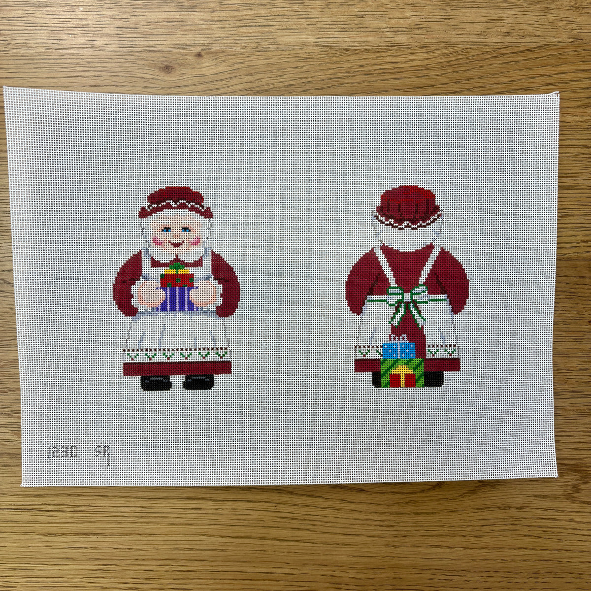 Mrs. Claus with Presents, 2 Sided - 18 mesh – Susan Roberts Needlepoint