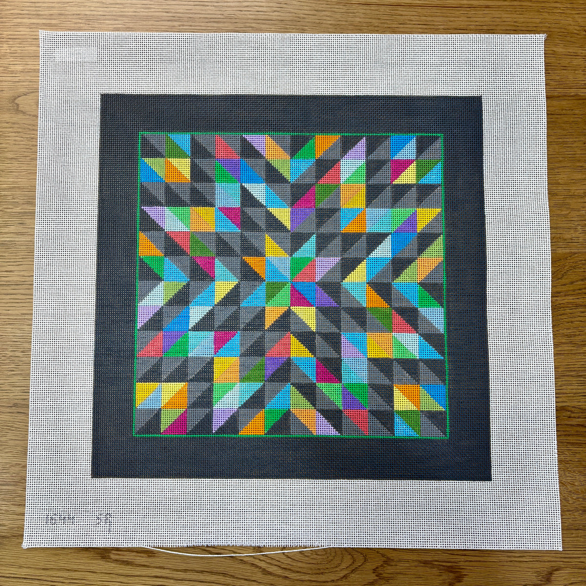 Triangle Stars, 14" Quilt - 13 mesh – Susan Roberts Needlepoint