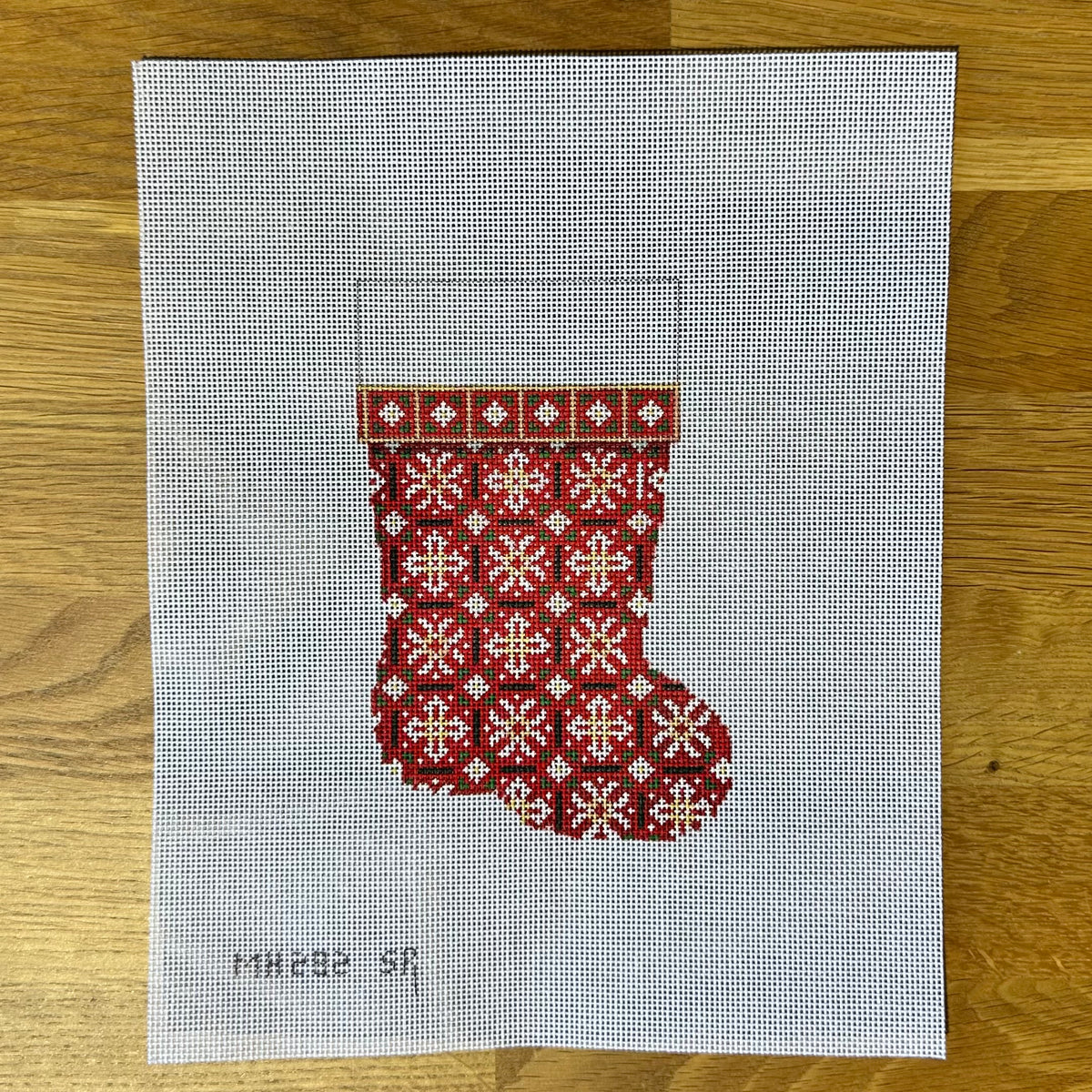 Snowflakes, Red, Mini Boot - 18 mesh – Susan Roberts Needlepoint