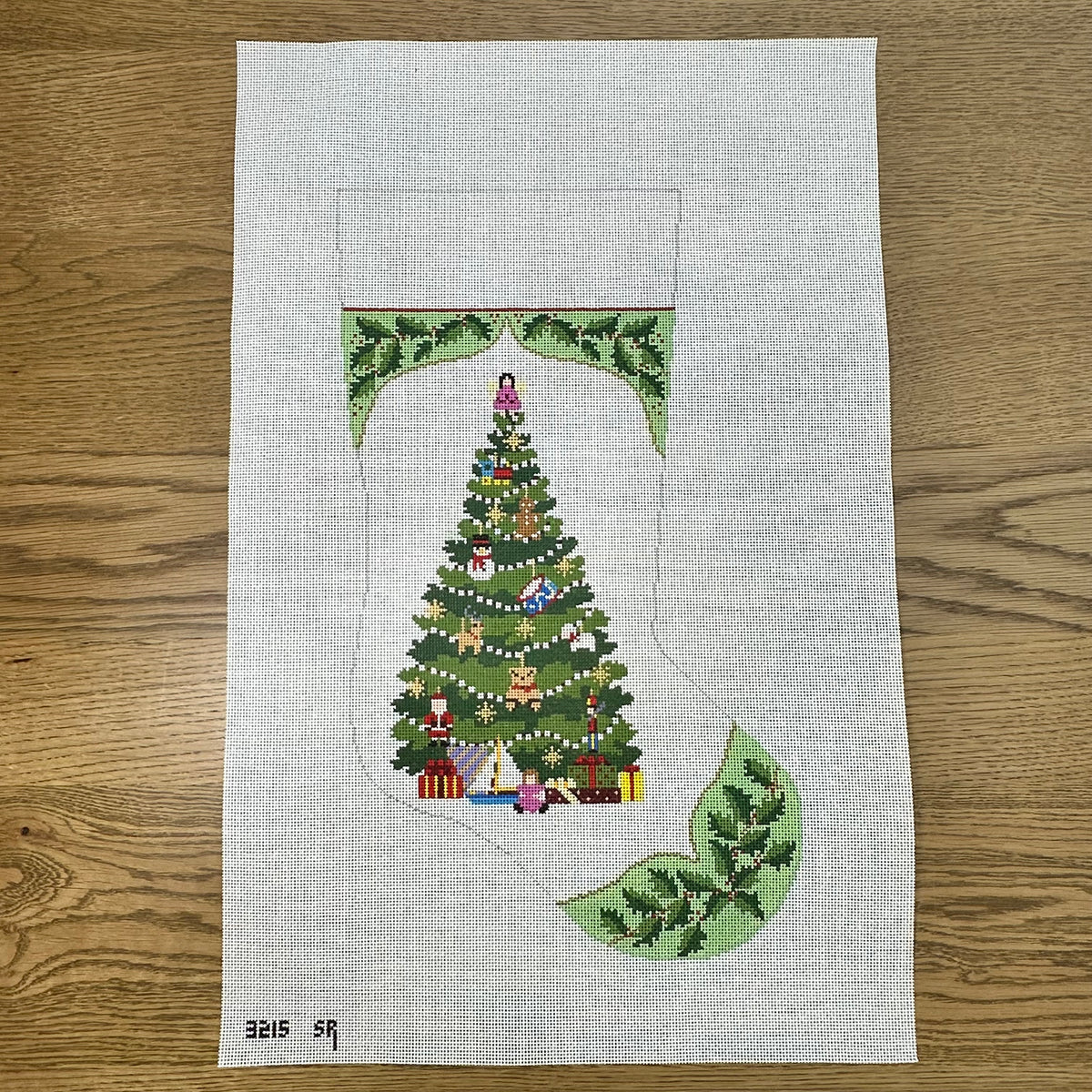 Holly, Toy Tree Insert, Stocking – Susan Roberts Needlepoint