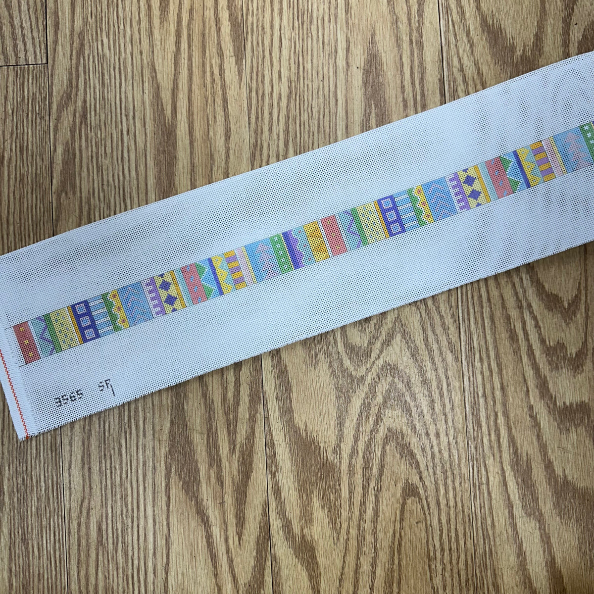 Aztec, Pastel, Belt - 18 mesh – Susan Roberts Needlepoint